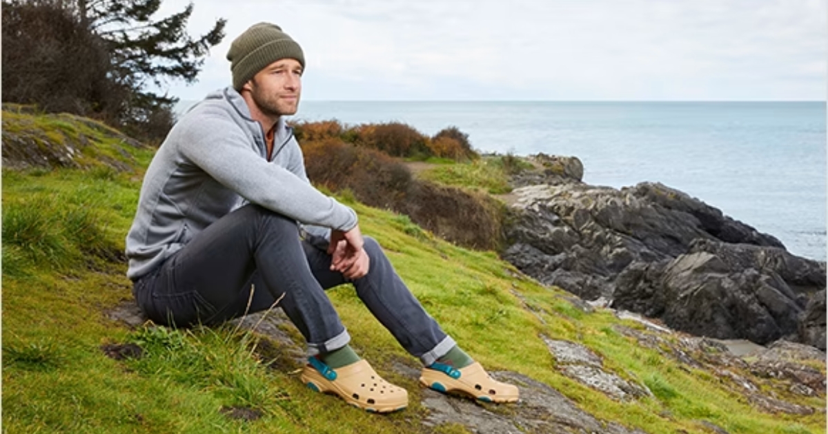 Do Men Wear Crocs? A Look at Men’s Crocs Styles and Popularity - VivaCrocs